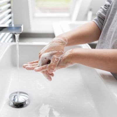 Panaris : que faire en cas de doigt enflé et douloureux